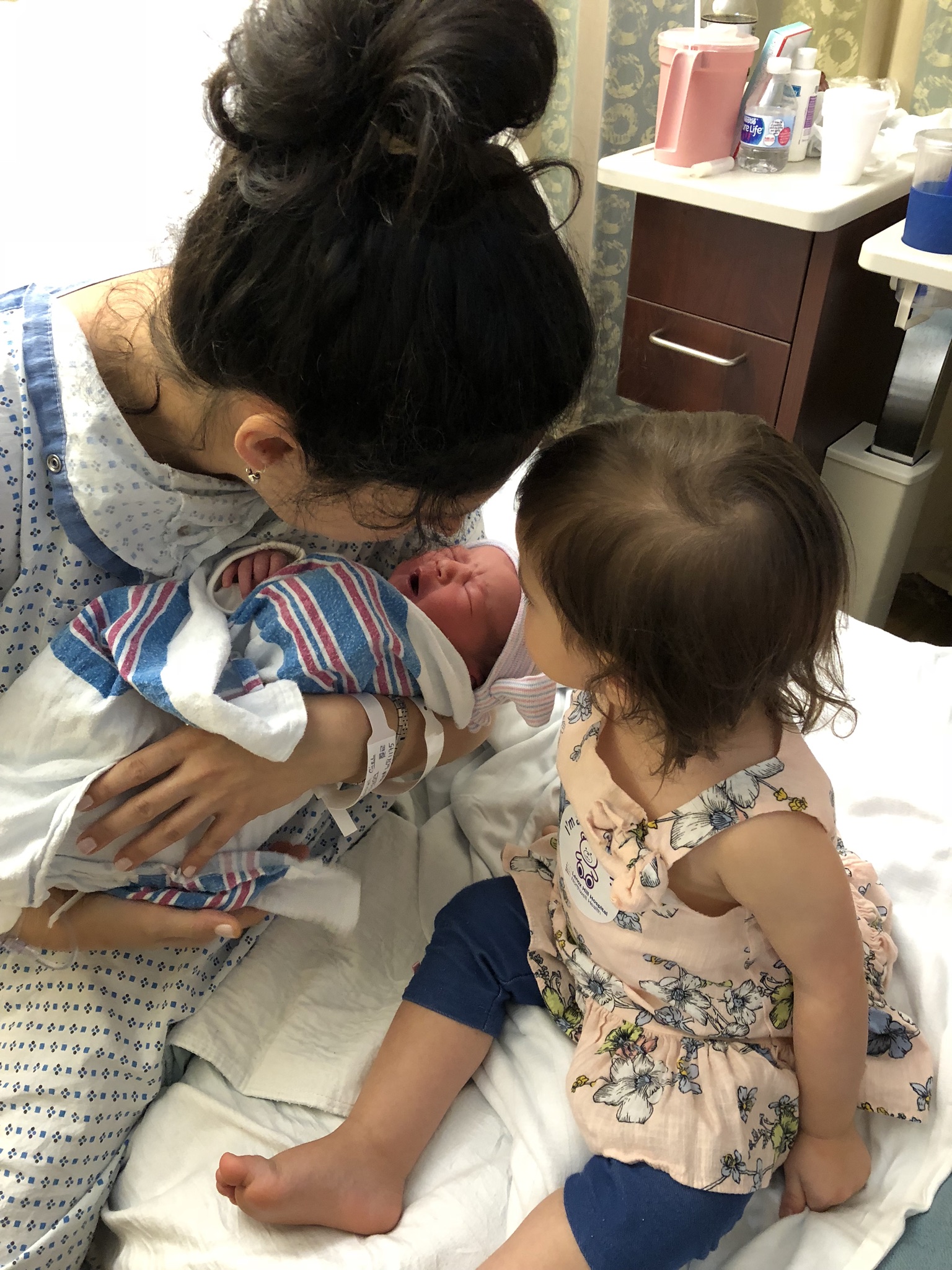 There’s A Right Way To Introduce Siblings – Babe by Hatch