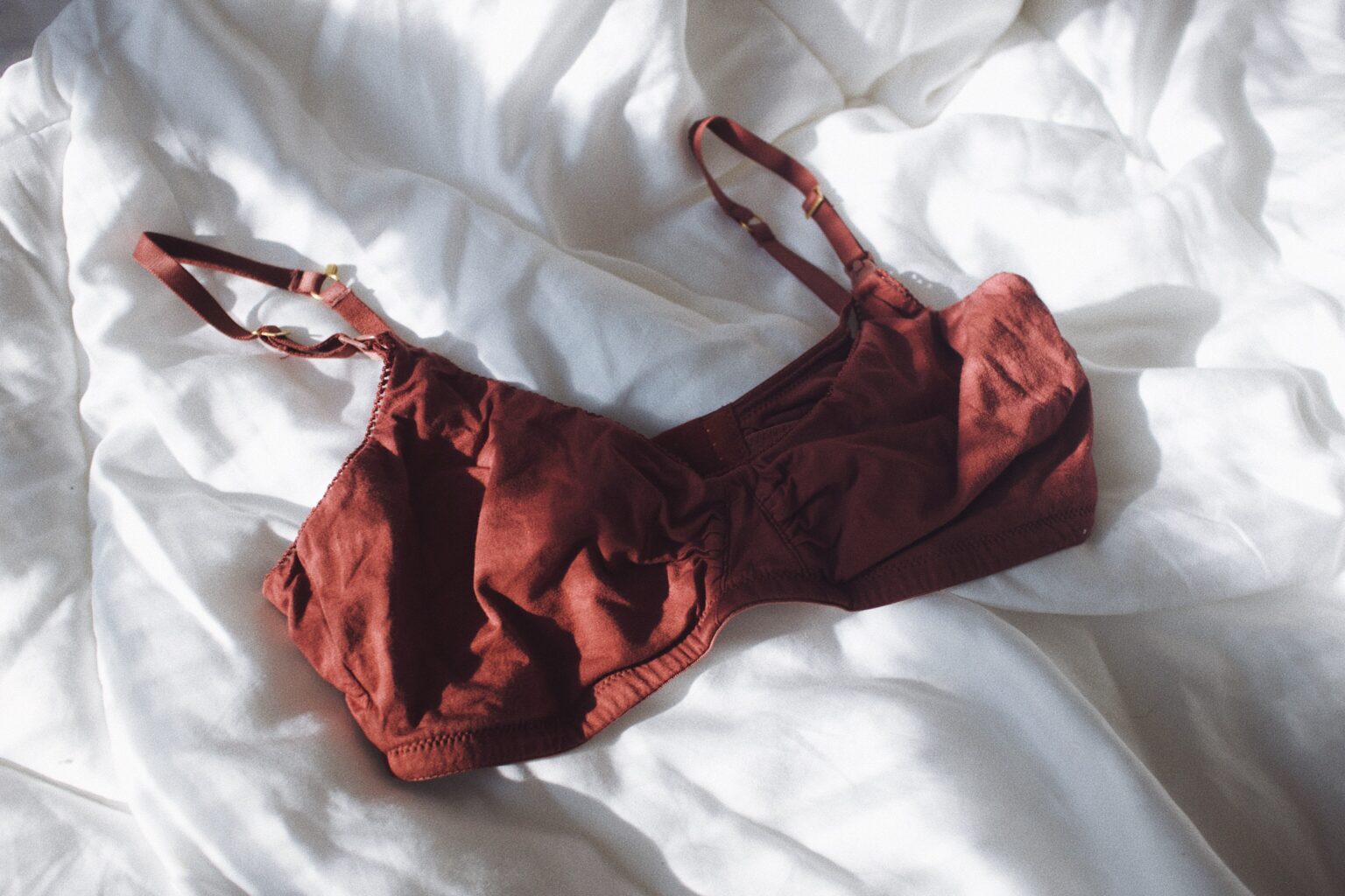 5 Breastfeeding Essentials for New Moms – Babe by Hatch